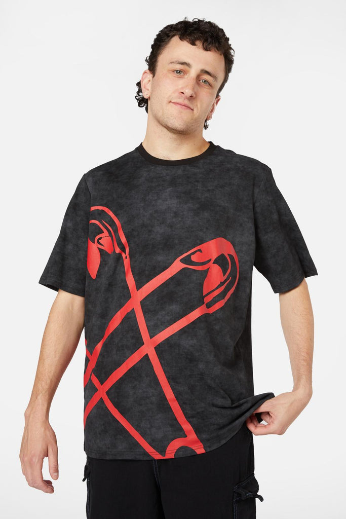 Pinned Tee – Dangerfield NZ