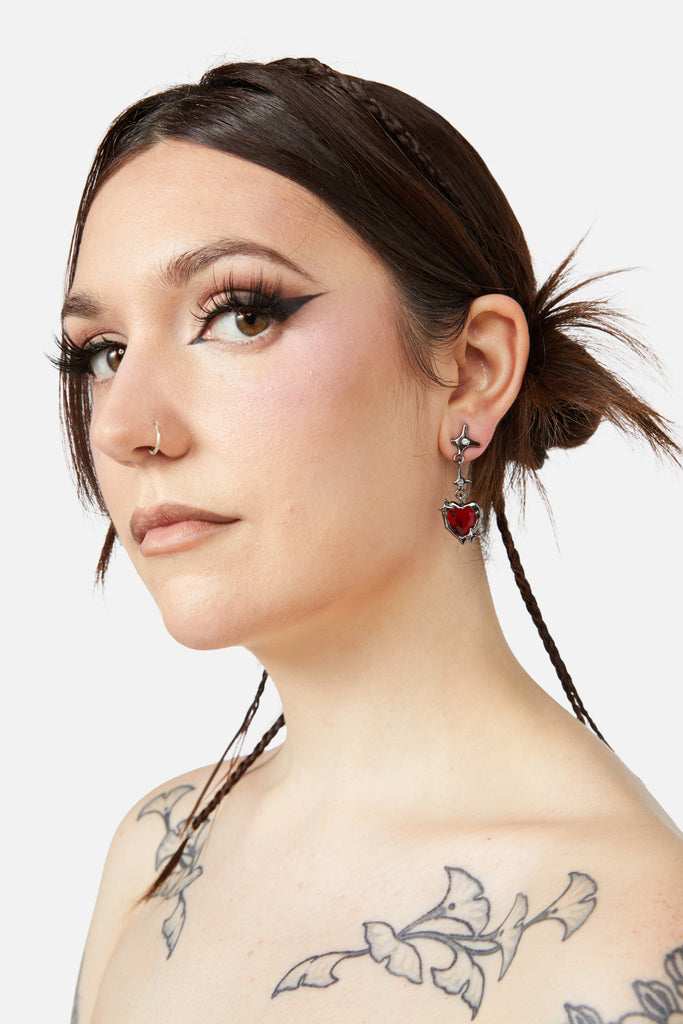 Drop Heart Studs – Dangerfield NZ