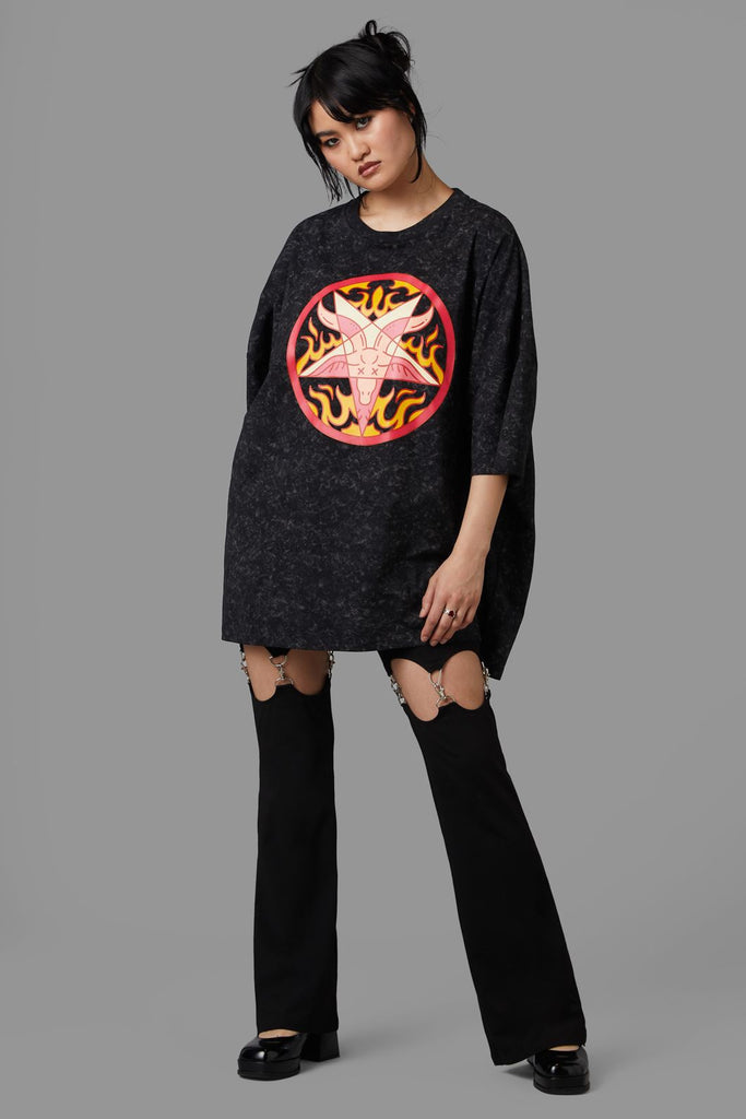 Hot In Here Tee – Dangerfield NZ