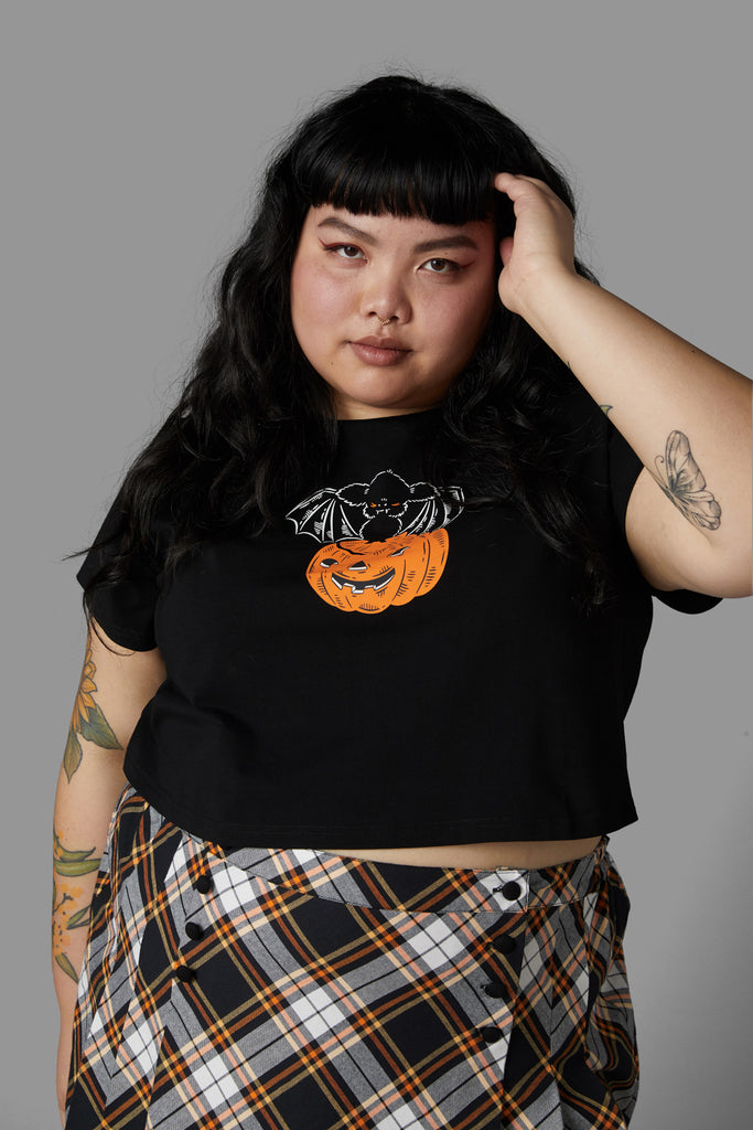 Curve Pumpkin Tee – Dangerfield NZ