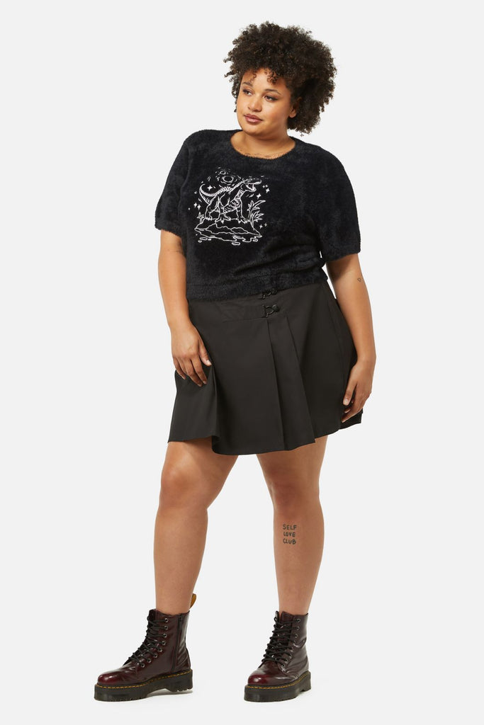 Curve Triassic Embroidery Fluffy Knit – Dangerfield NZ