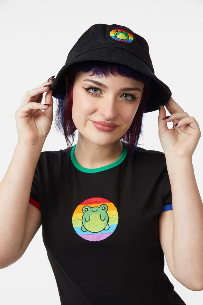 Rainbow Frog Hat – Dangerfield NZ